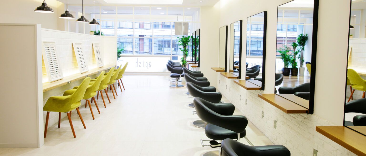 apish - apish（アピッシュ）は東京 表参道や銀座にあるパーマが得意な美容室です。カミカリスマ東京ではパーマ部門受賞ヘアサロンにア ...